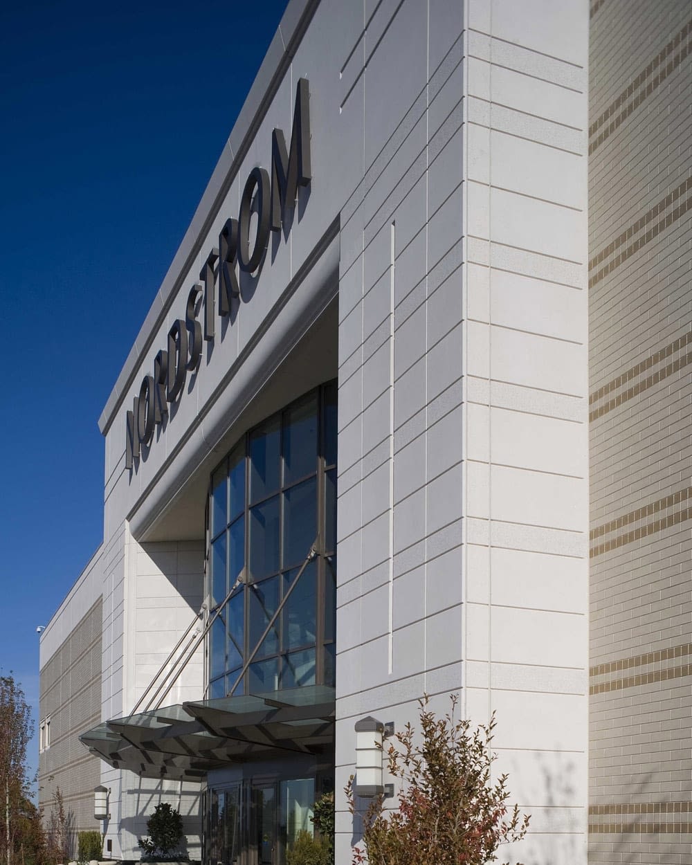 Architectural Precast Facade for Nordstrom | Clark Pacific