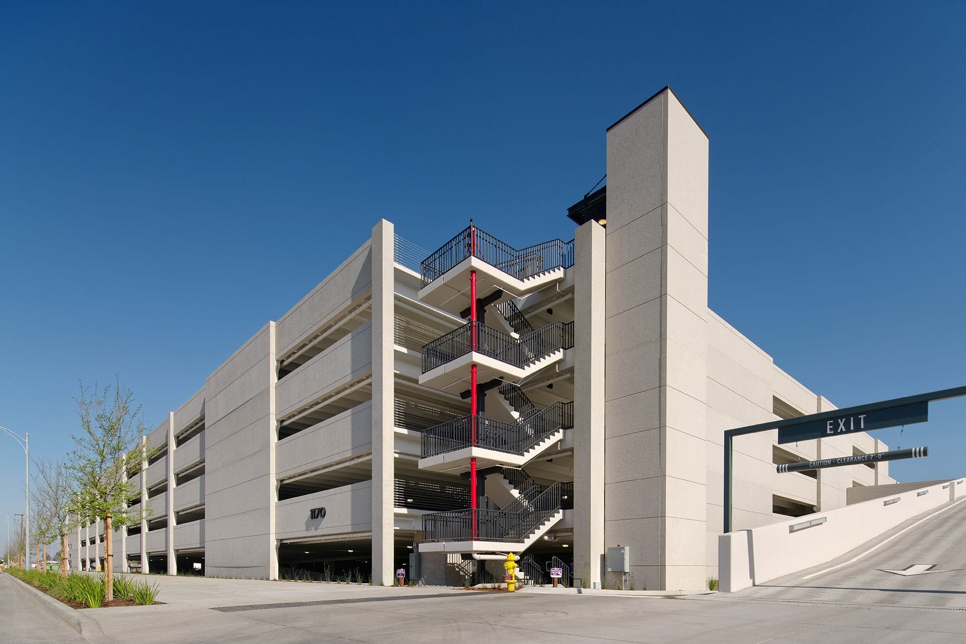 Parking - Clark Pacific